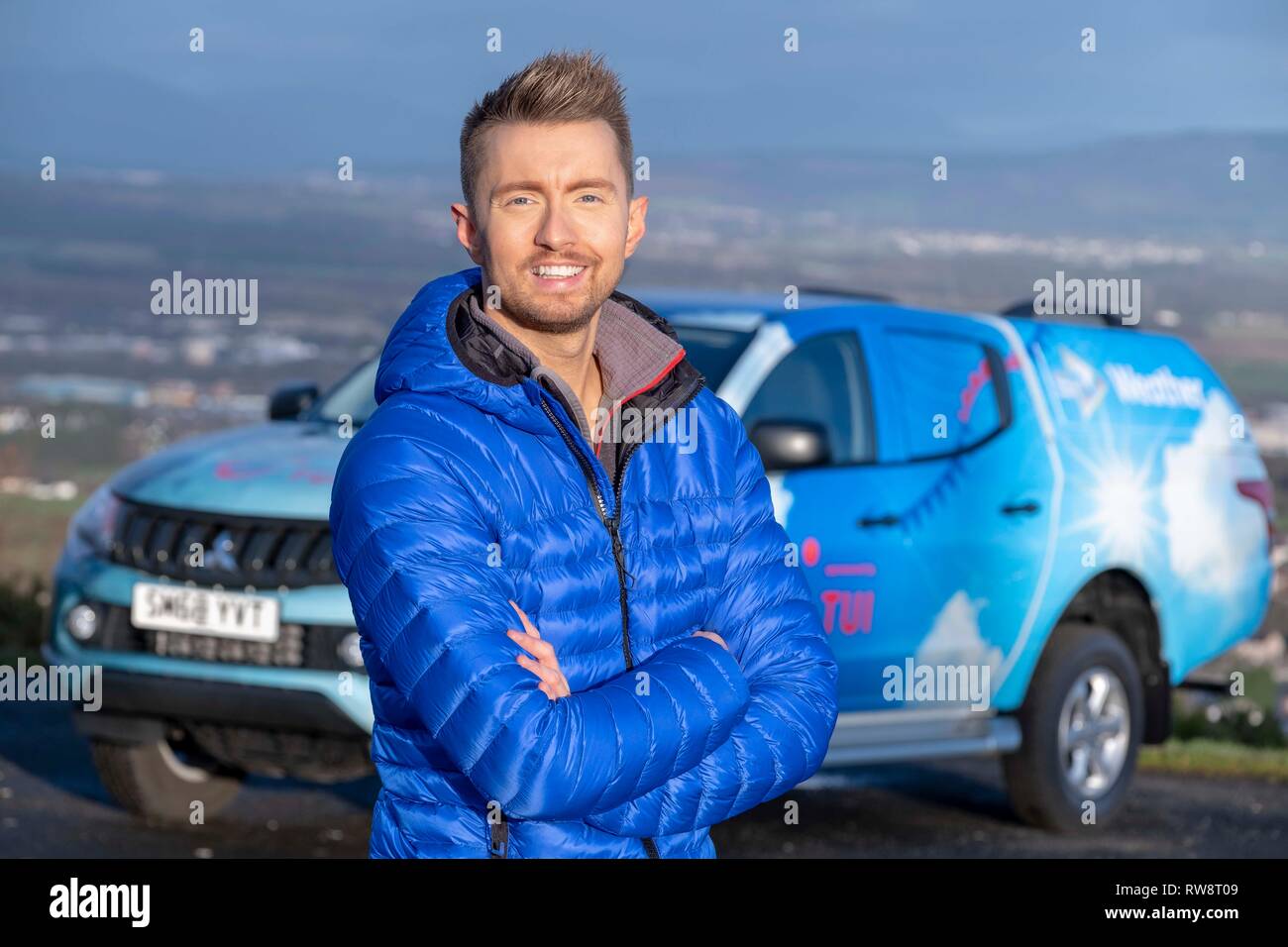 Television weatherman hi-res stock photography and images - Alamy