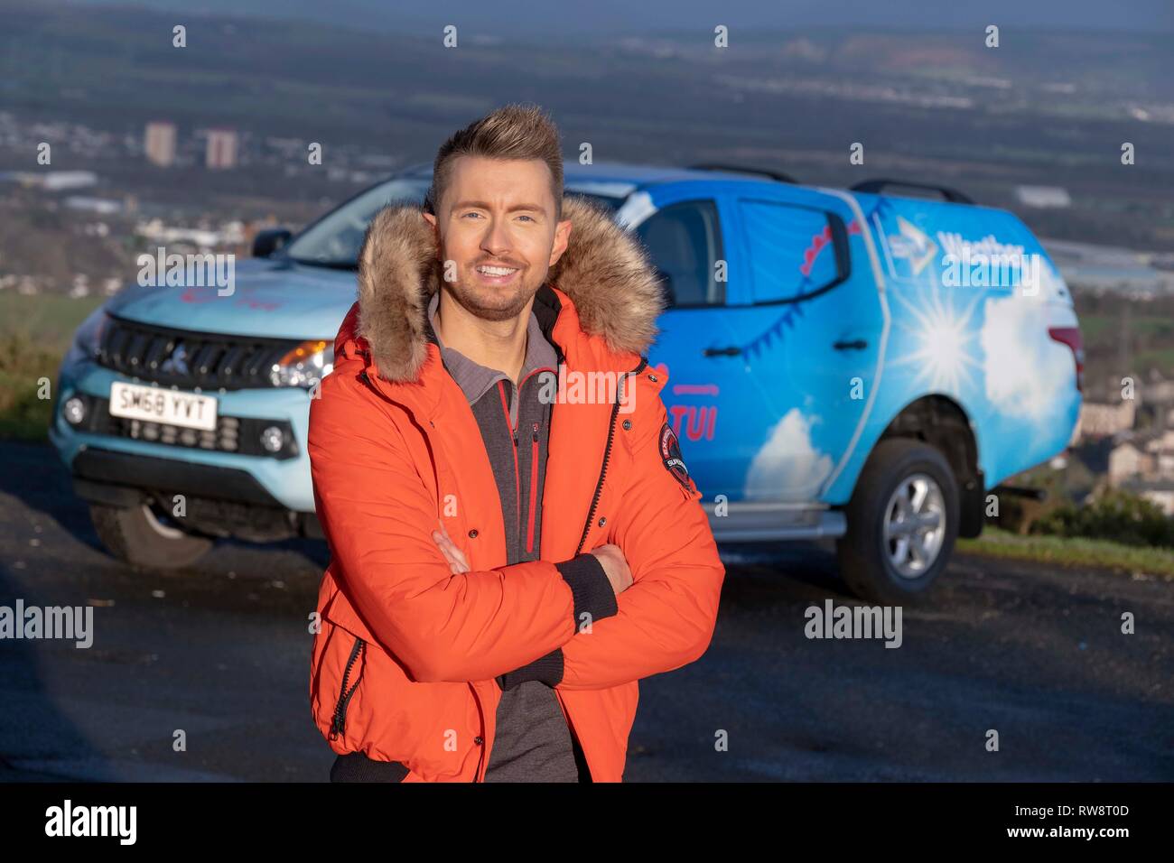 Male tv presenter hi-res stock photography and images - Alamy