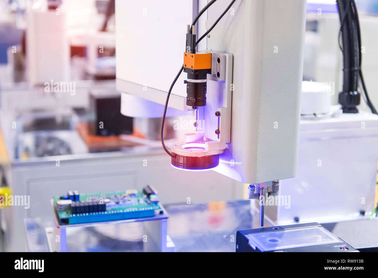 Sensor operation hi-res stock photography and images - Alamy