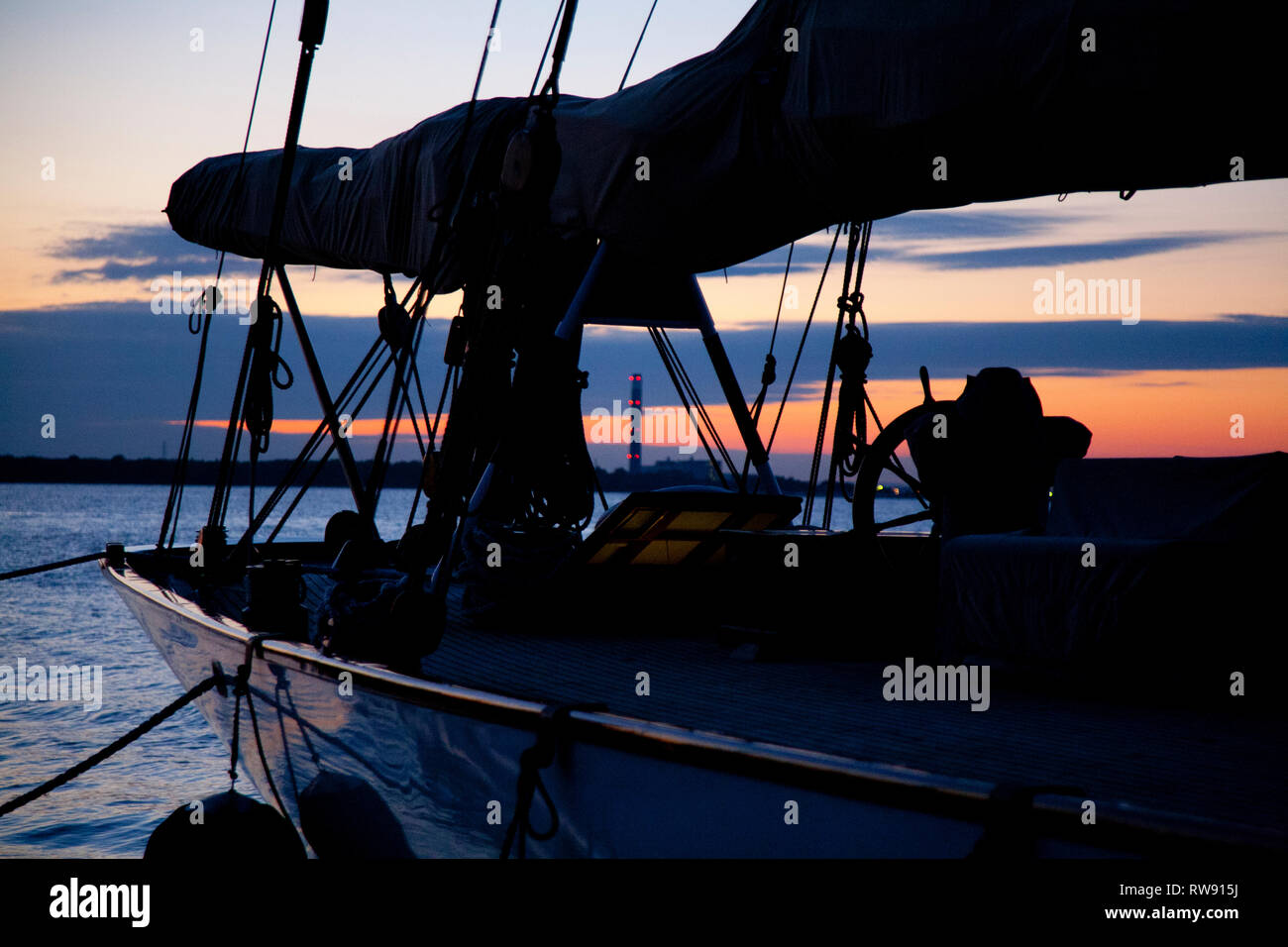 seafront, masts, Royal Yacht Squadron, Parade, Trinity, Landing, stage ...