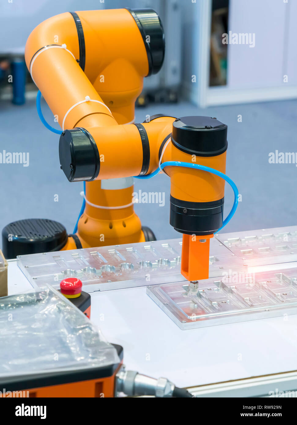 Controler of robotic hand Stock Photo - Alamy