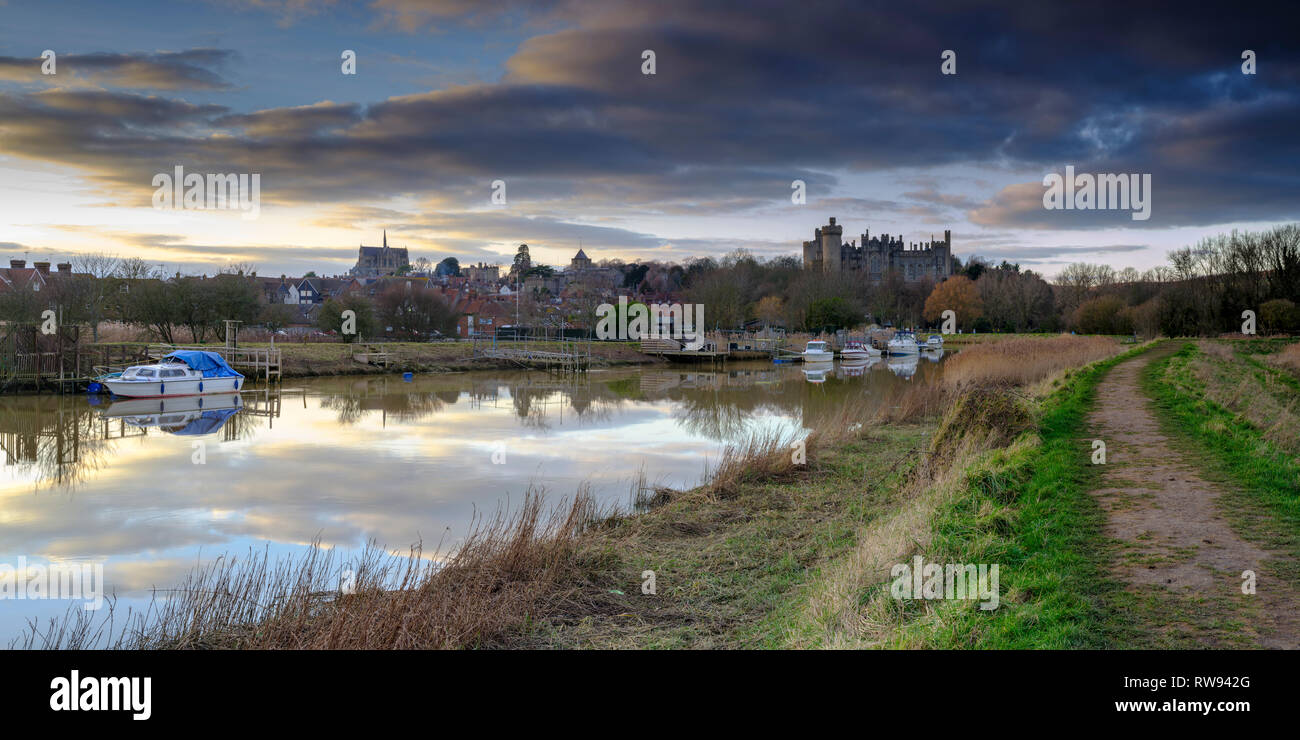 Arundel Castle and town on the River Arun, West Sussex, UK Stock Photo ...