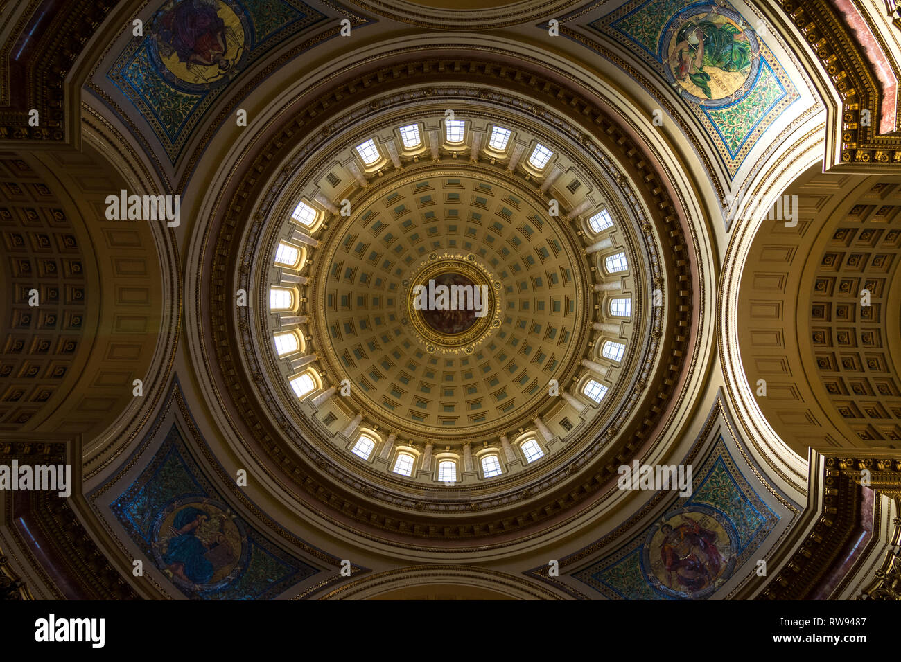 Light entering the ornate rotunda Stock Photo - Alamy