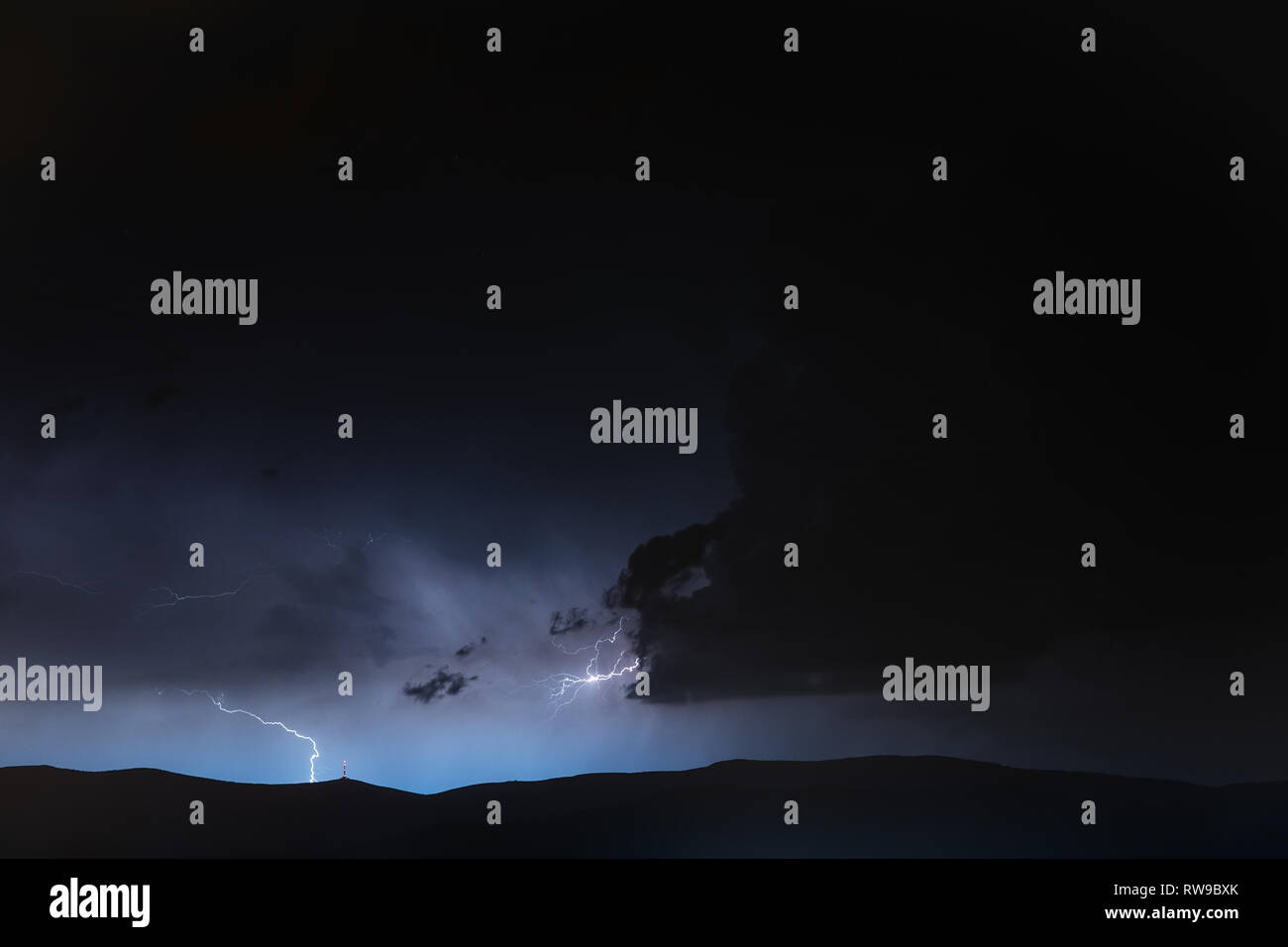 Raging thunderstorm hi-res stock photography and images - Alamy