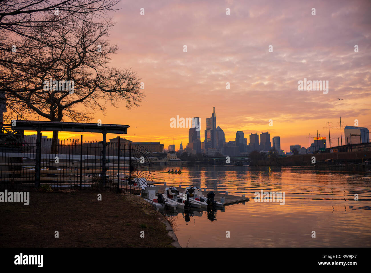 Schuylkill river rowing hi-res stock photography and images - Alamy