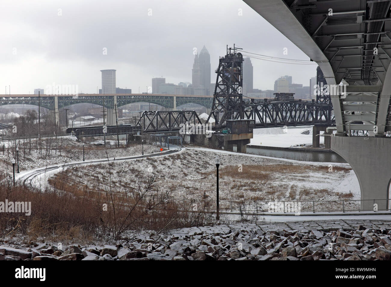 Cleveland ohio industrial city hi-res stock photography and images - Alamy