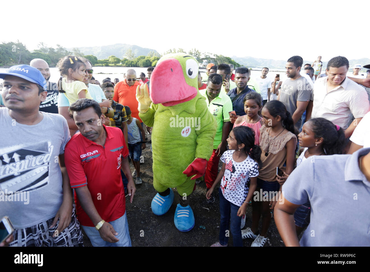 Mascotte officielle hi-res stock photography and images - Alamy