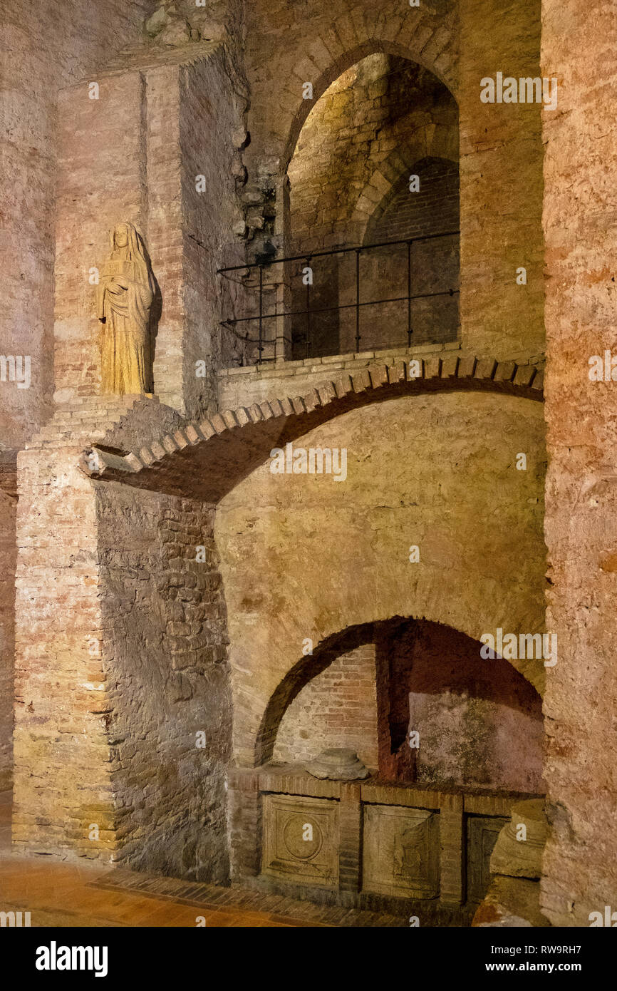 Perugia, Umbria / Italy - 2018/05/28: Underground tunnels and chambers ...