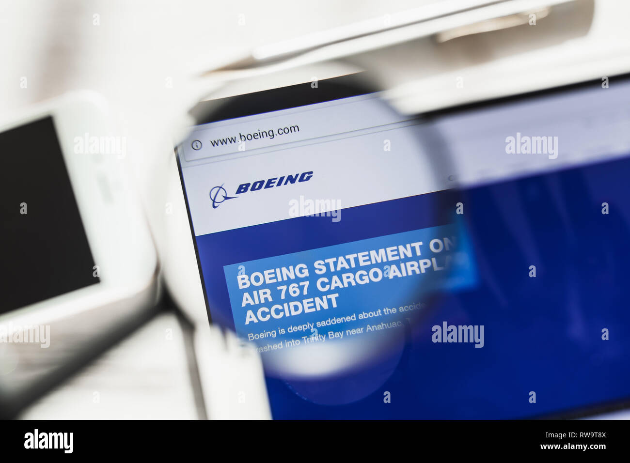 Boeing icon logo hi-res stock photography and images - Alamy