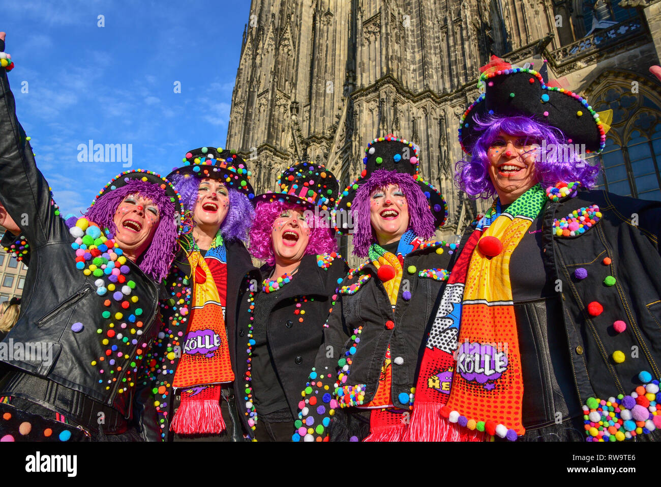 Fancy dress revellers hi-res stock photography and images - Alamy