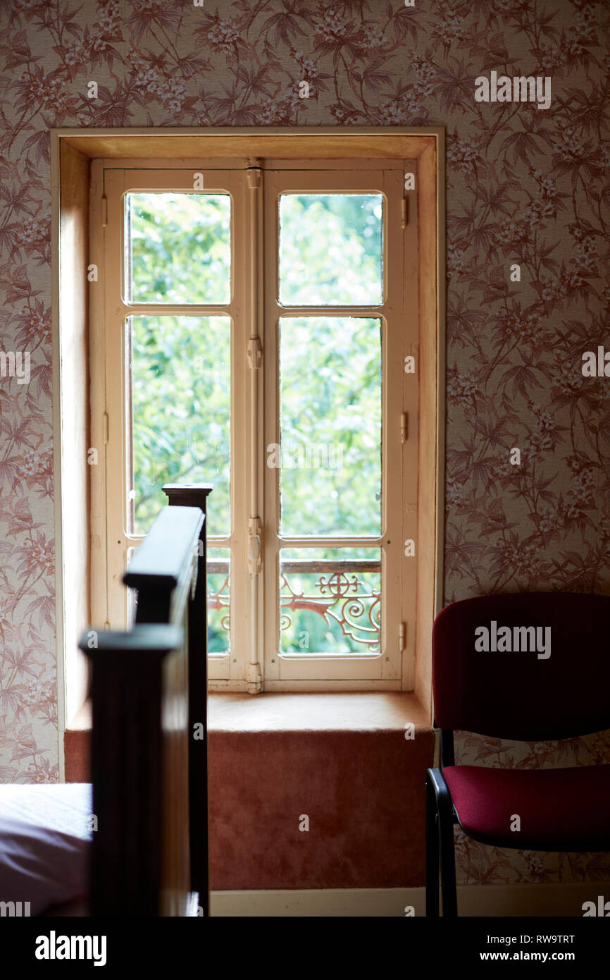 window in old house Stock Photo - Alamy