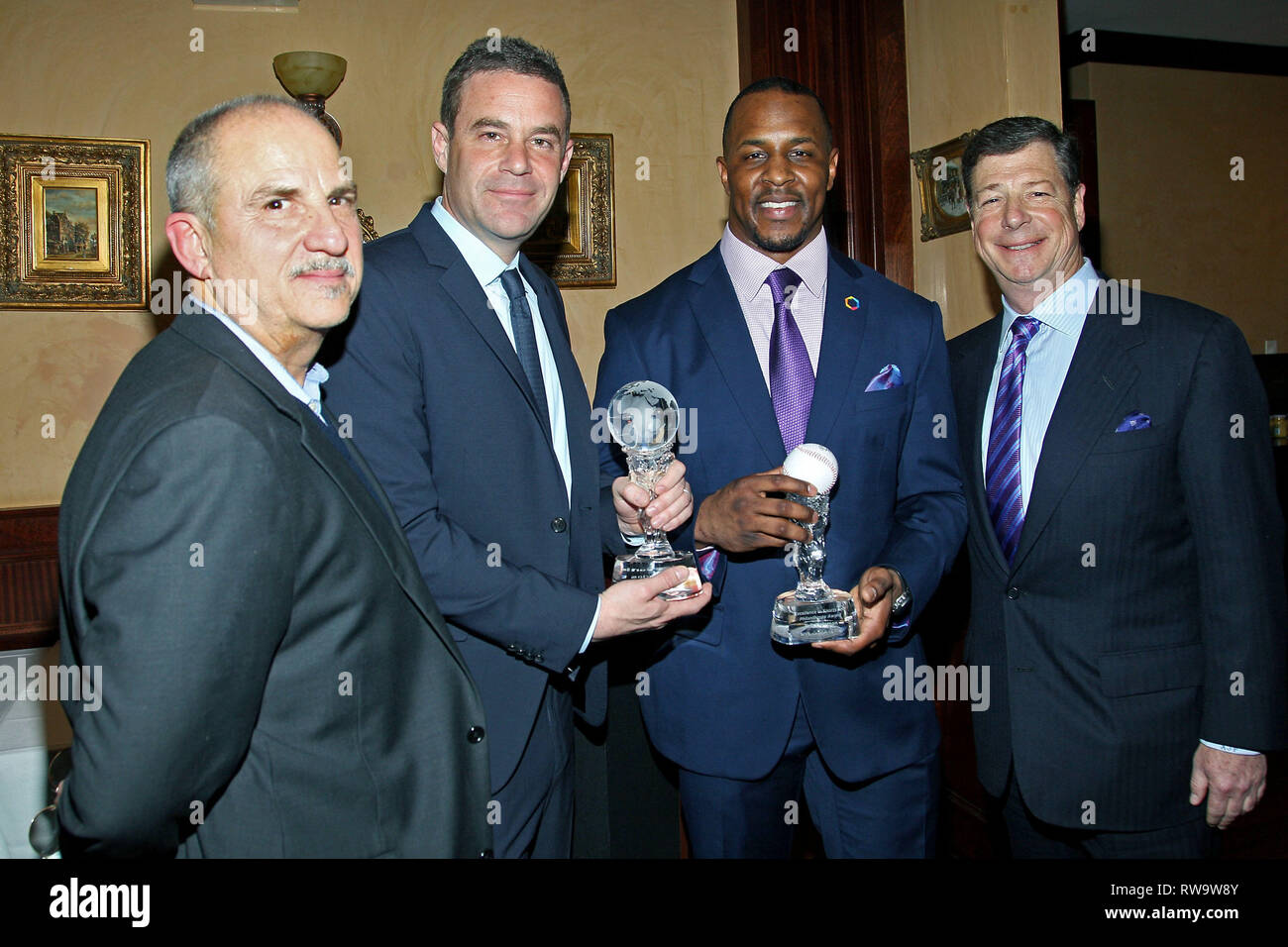 Joe coleman baseball hi-res stock photography and images - Alamy