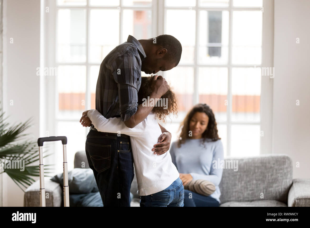 Father hold child cry hi-res stock photography and images - Alamy