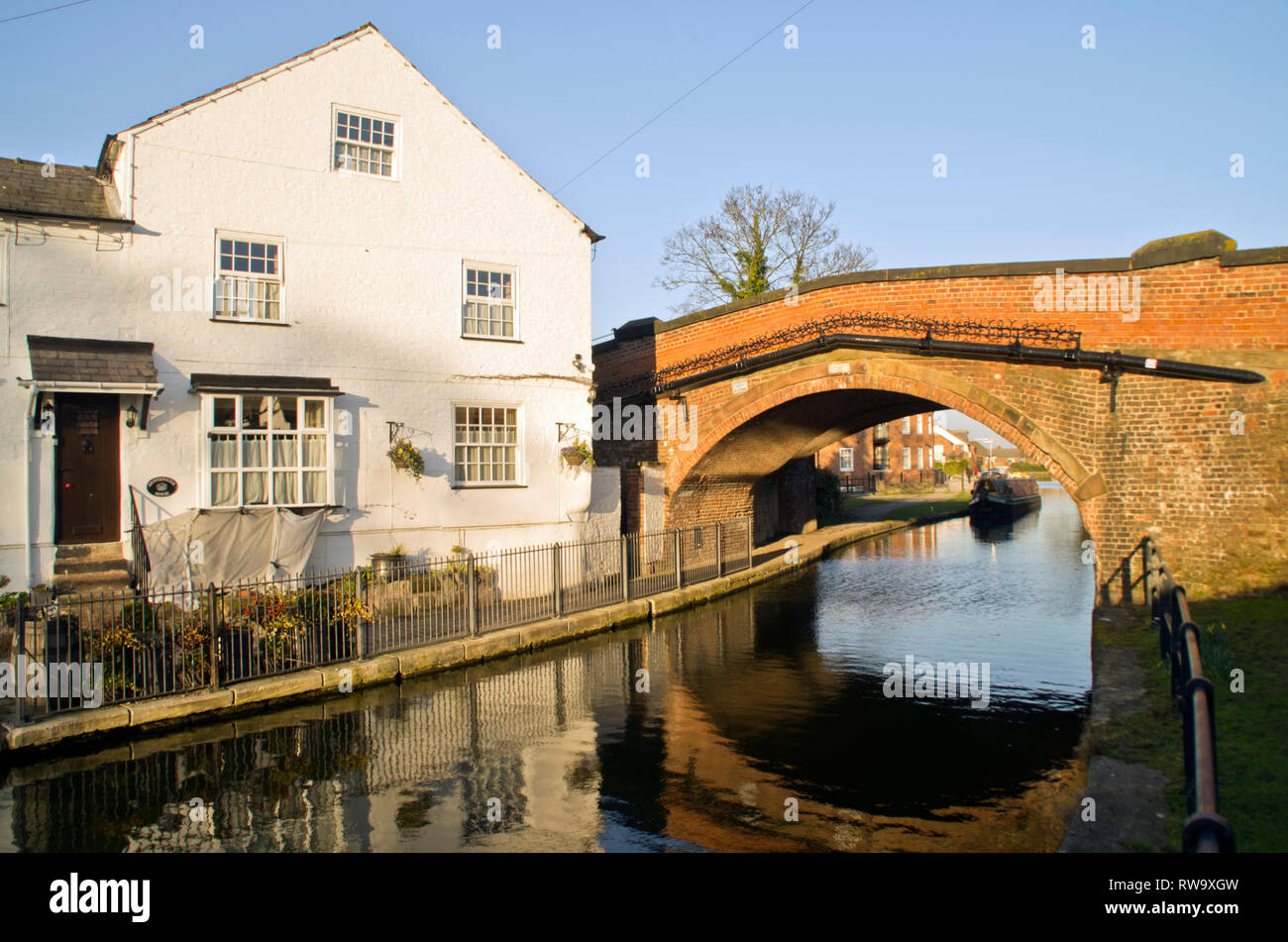 The Bridgewater Canal, Lymm Cheshire Stock Photo - Alamy