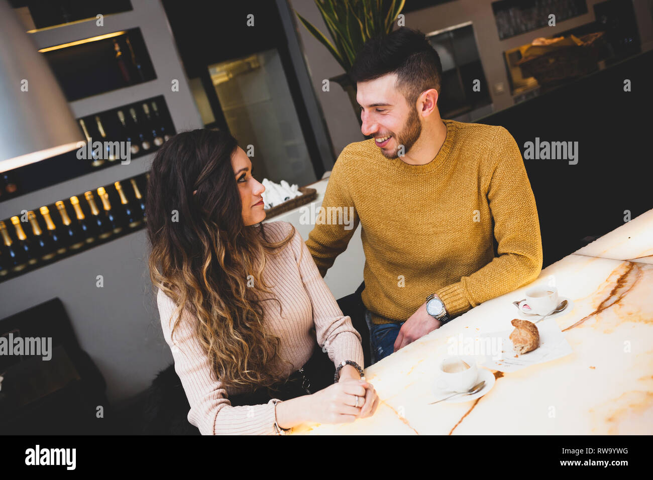 Bar romantic hi-res stock photography and images - Alamy