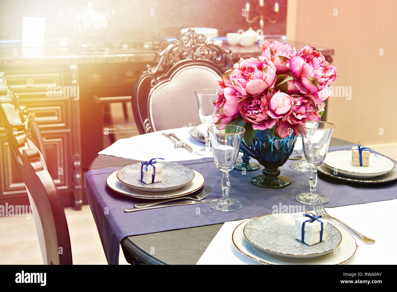 Table cutlery setting hi-res stock photography and images - Alamy