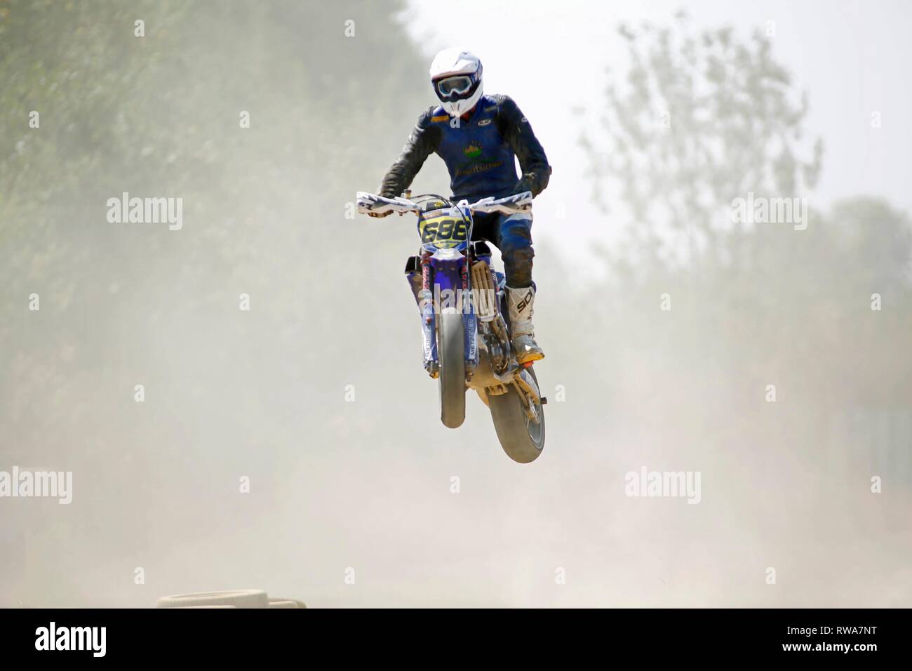 Motorcycle in the air hi-res stock photography and images - Alamy