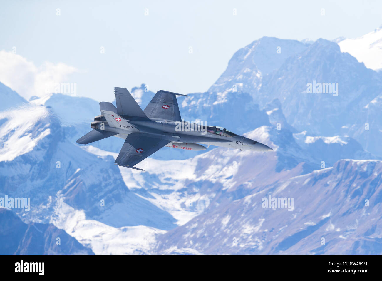 Aircraft alpine aviation hi-res stock photography and images - Alamy