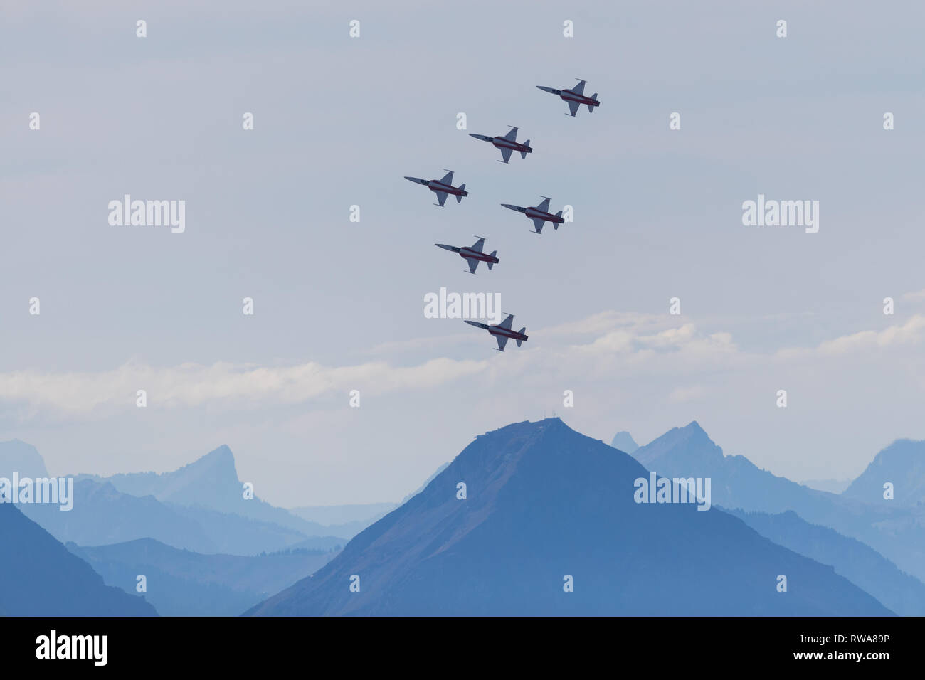 Swiss airspace hi-res stock photography and images - Alamy