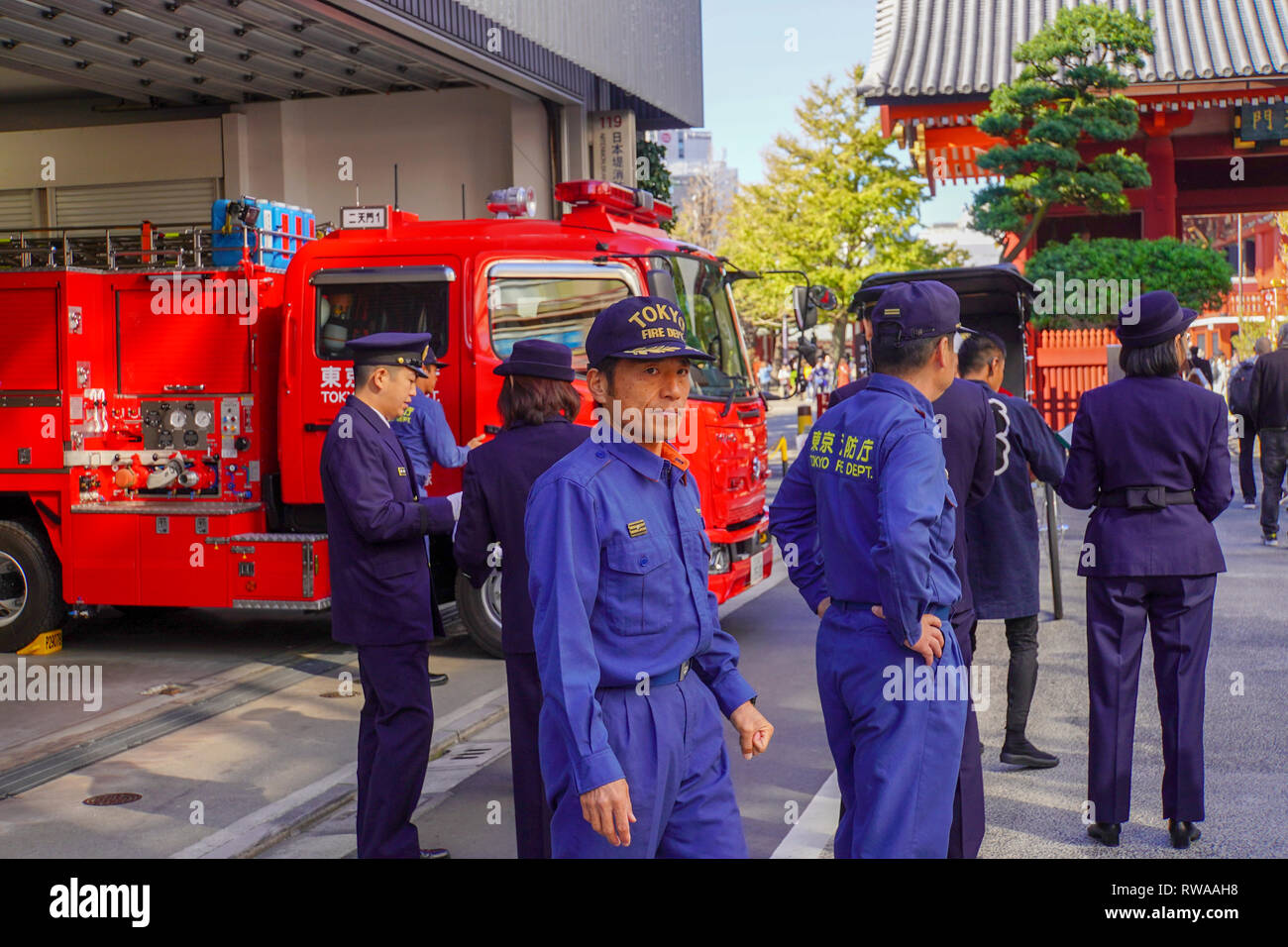 Japanese firemen hi-res stock photography and images - Alamy