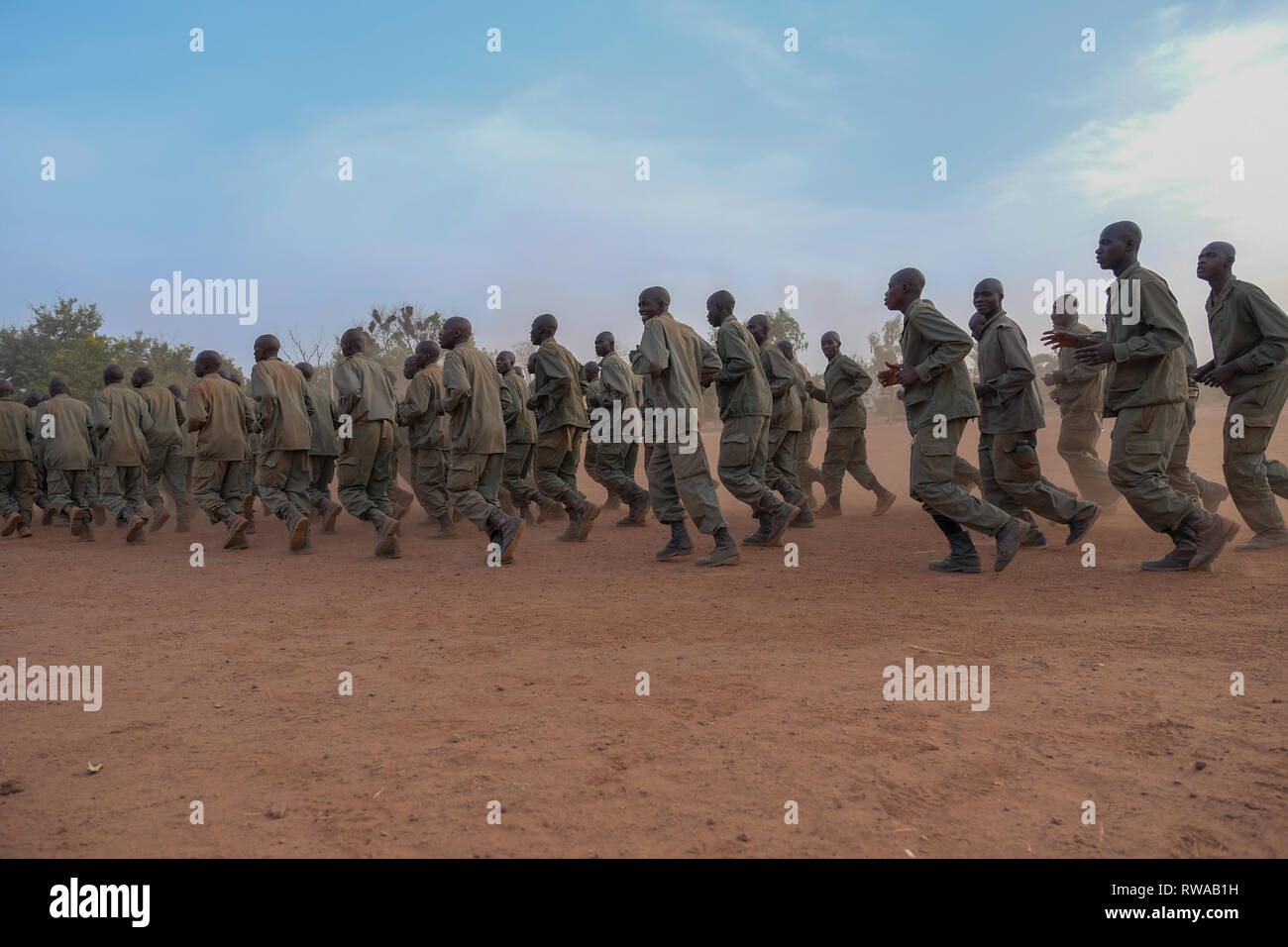 Basic Training In Army High Resolution Stock Photography and Images - Alamy