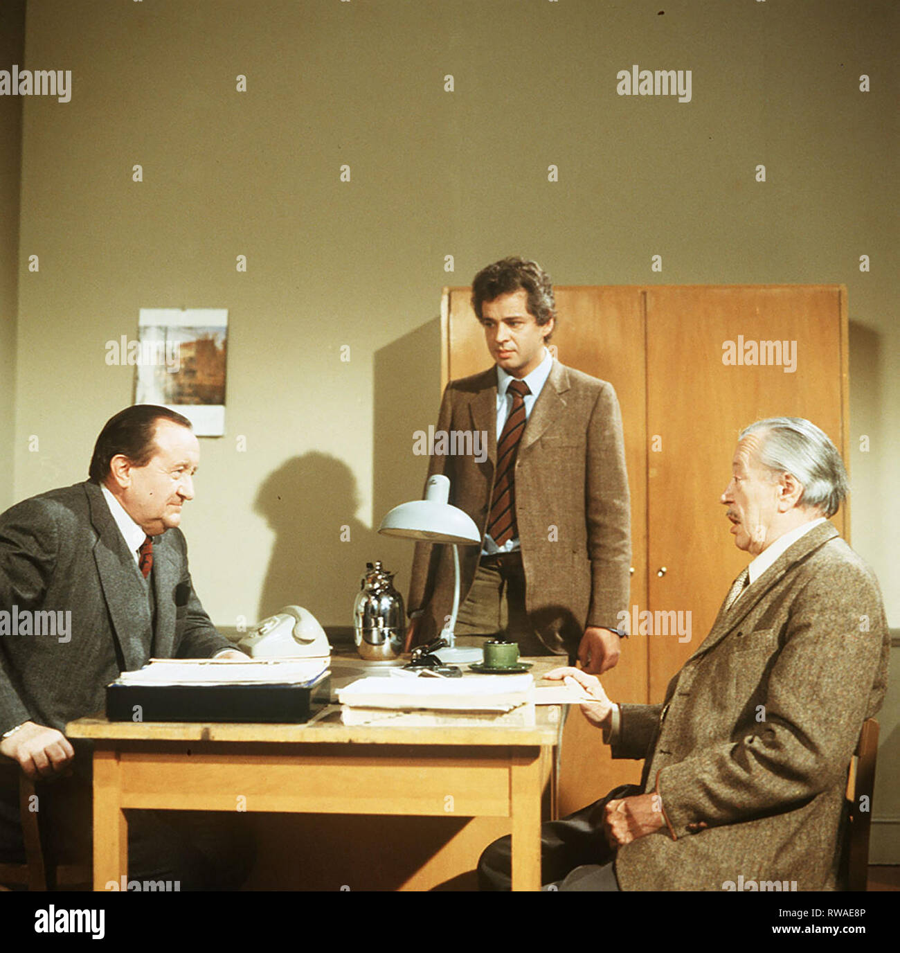 DER ALTE / Die tote Hand / SIEGFRIED LOWITZ, MICHAEL ANDE, PAUL DAHLKE ...