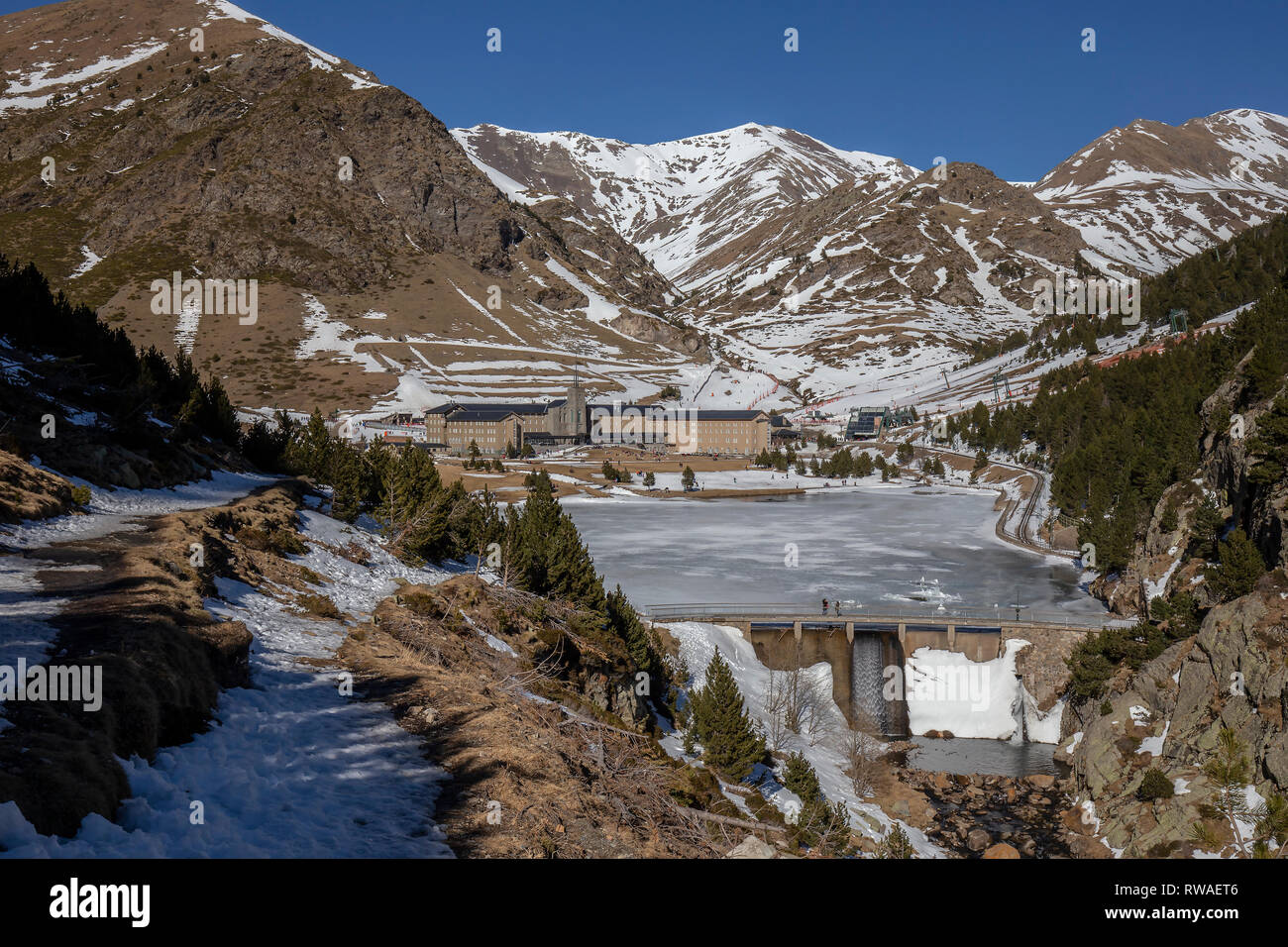 Lake of nuria valley hi-res stock photography and images - Alamy