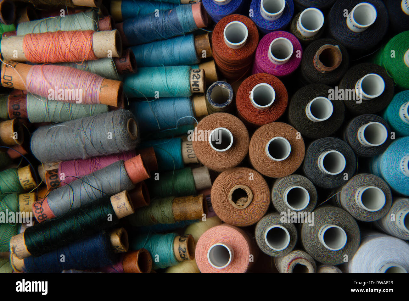 Spool of thread top view hi-res stock photography and images - Alamy