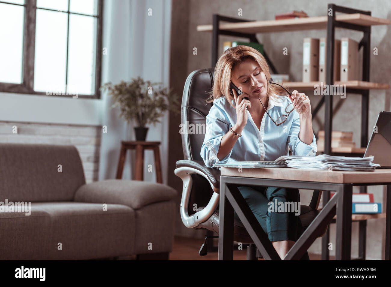 Overloaded with work hi-res stock photography and images - Alamy