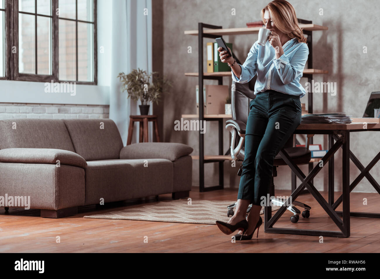 Wearing heeled shoes high heels hi-res stock photography and images - Alamy