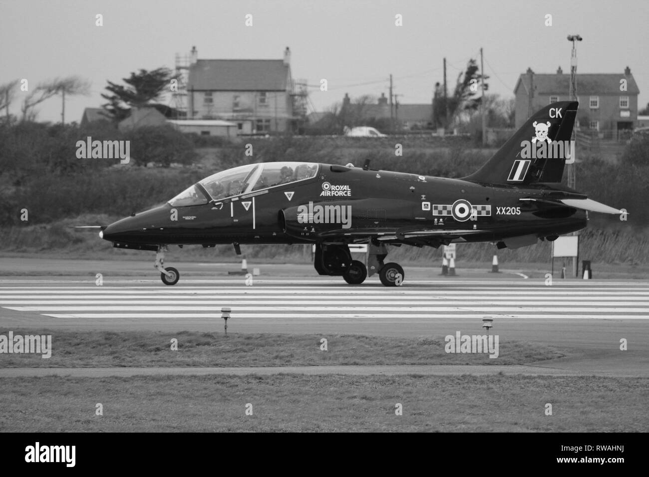 Raf hawk jet Black and White Stock Photos & Images - Alamy