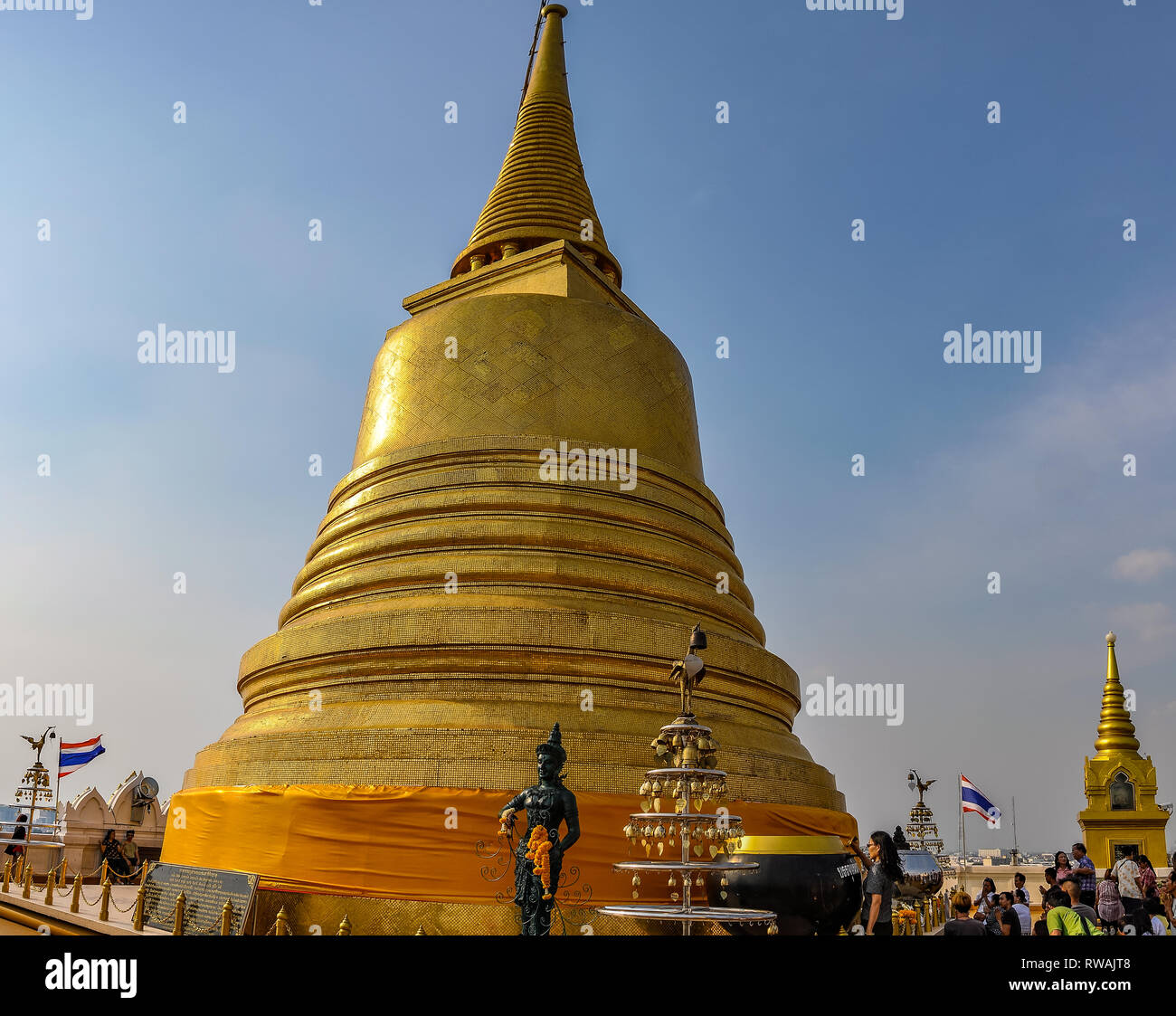 Golden stupa golden mountain bangkok hi-res stock photography and ...