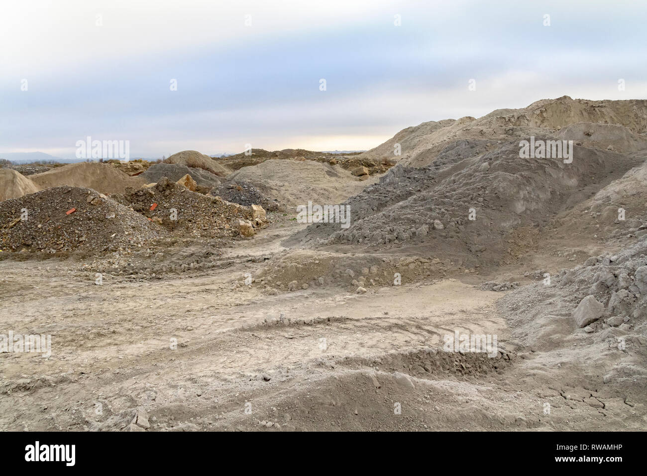 Overburden dump hi-res stock photography and images - Alamy