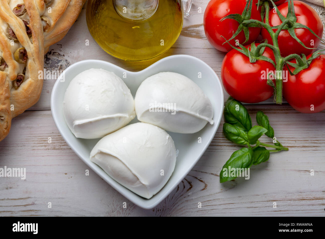 Mozzerella ball hi-res stock photography and images - Alamy