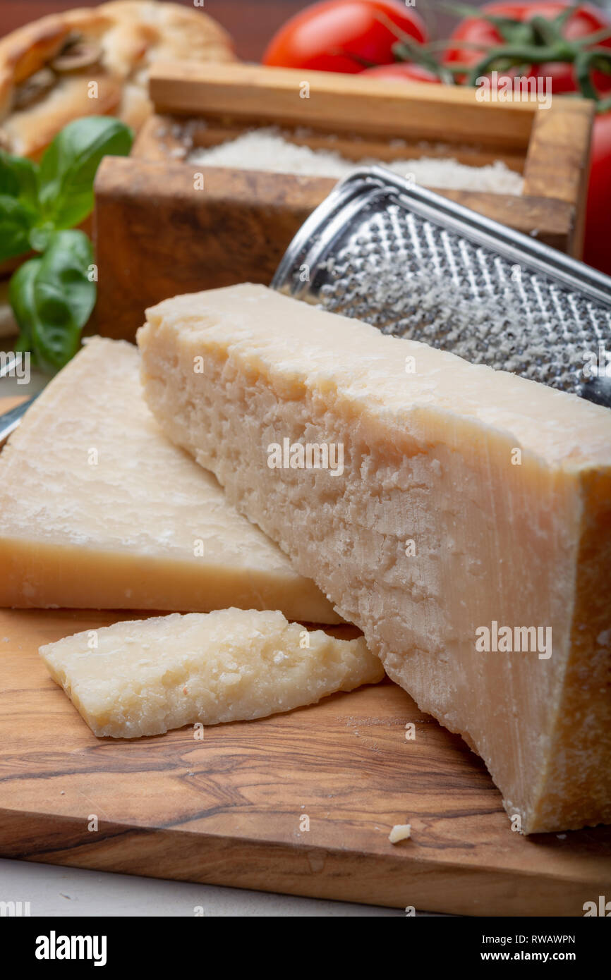 Original italian cheese, aged Parmesan cow milk cheese, pieces and ...