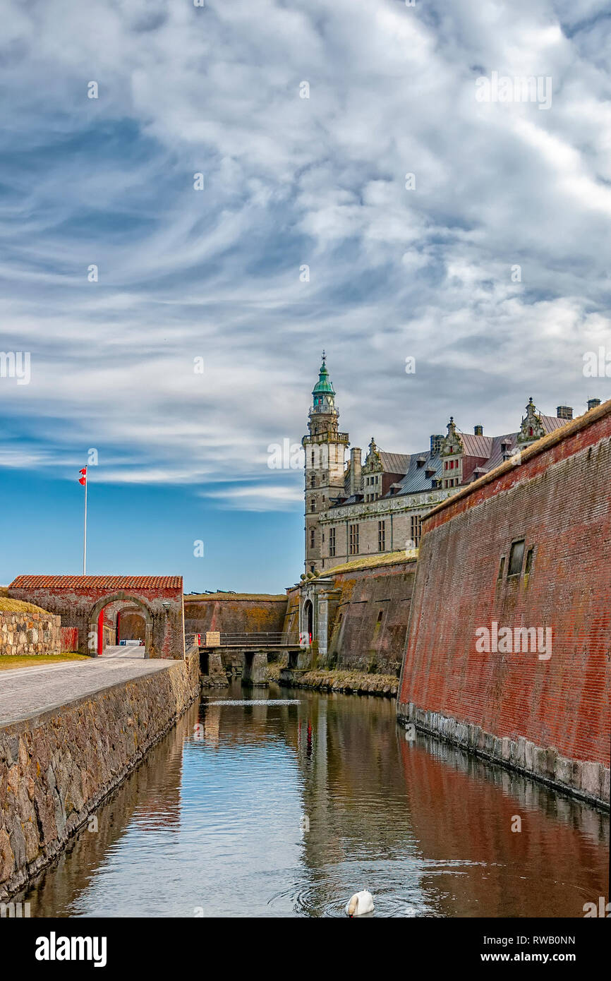 William shakespeare monument kronborg castle hi-res stock photography ...