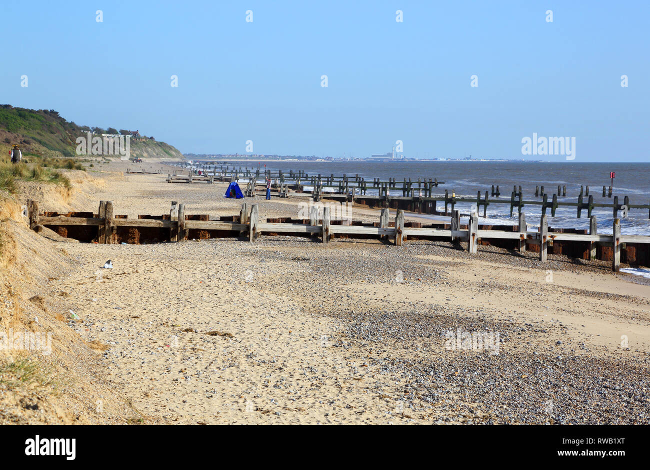 The denes beach suffolk hi-res stock photography and images - Alamy