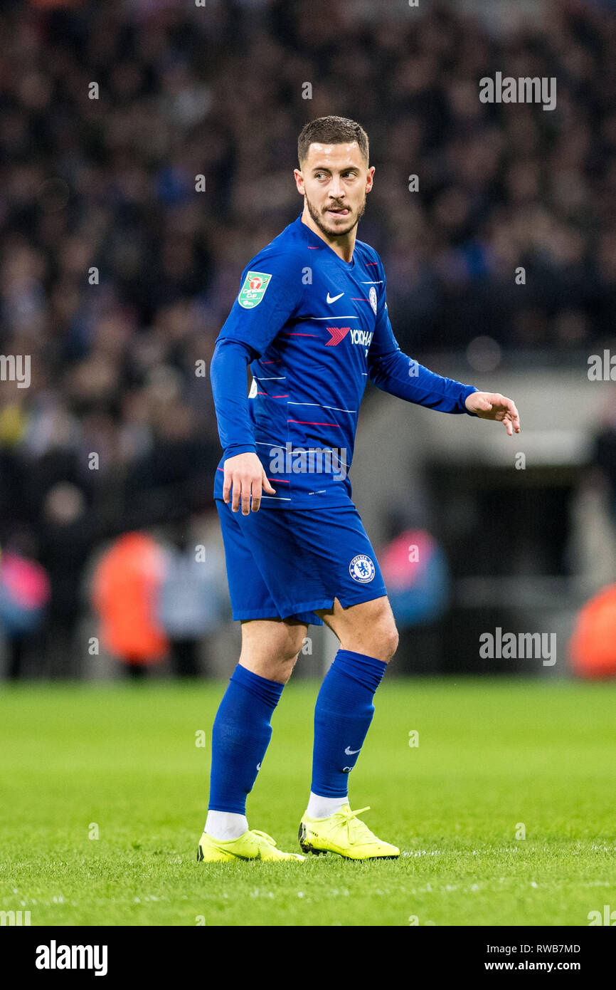 LONDON, ENGLAND - JANUARY 08: Eden Hazard of Chelsea FC during the ...
