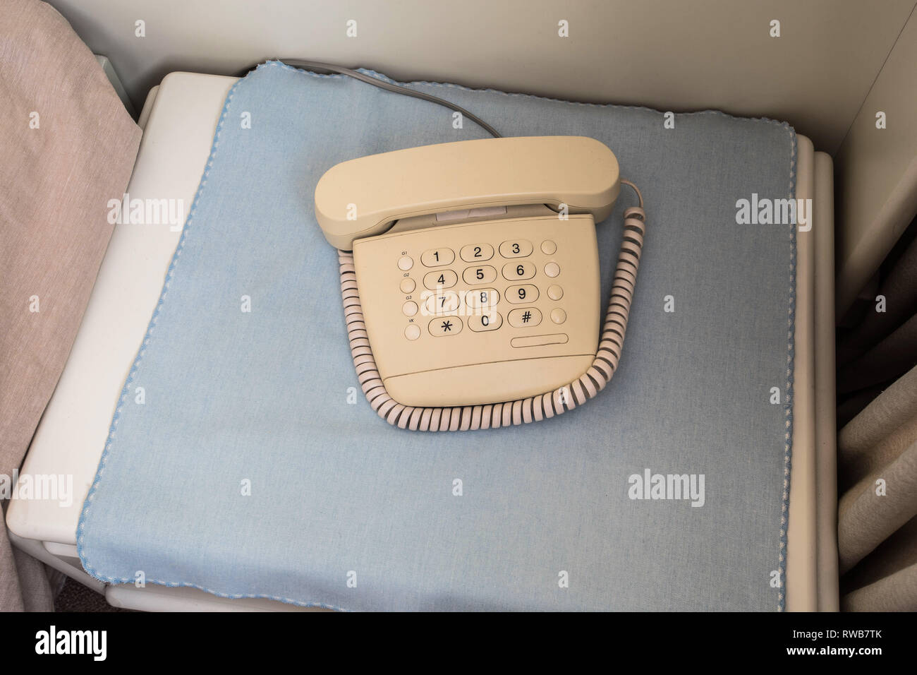 Home telephone icon black hi-res stock photography and images - Alamy