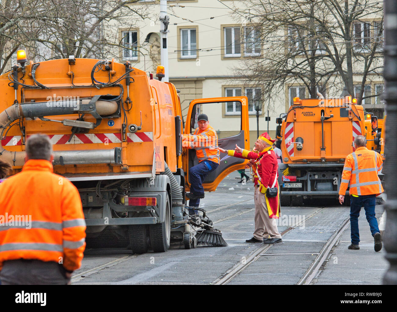 Cleaning roads hi-res stock photography and images - Alamy