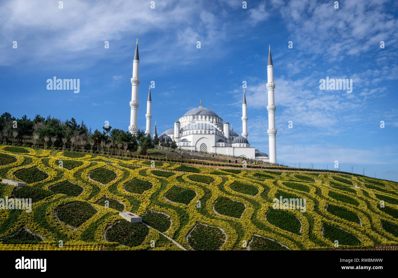 istanbul camlica mosque; camlica tepesi camii under construction ...
