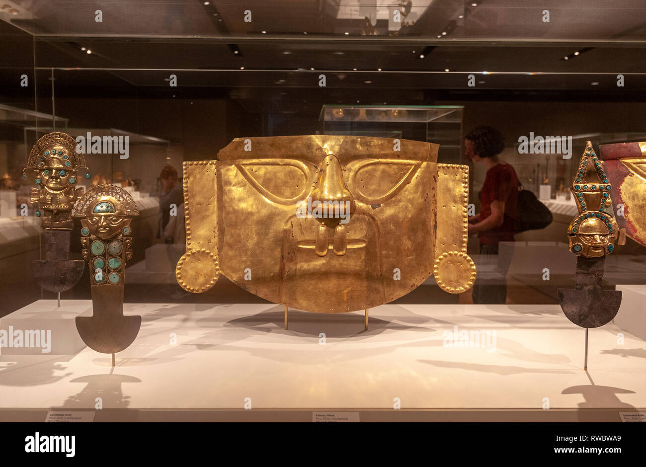 Gold Funerary Mask, Peru, The Metropolitan Museum of Art, Manhattan ...