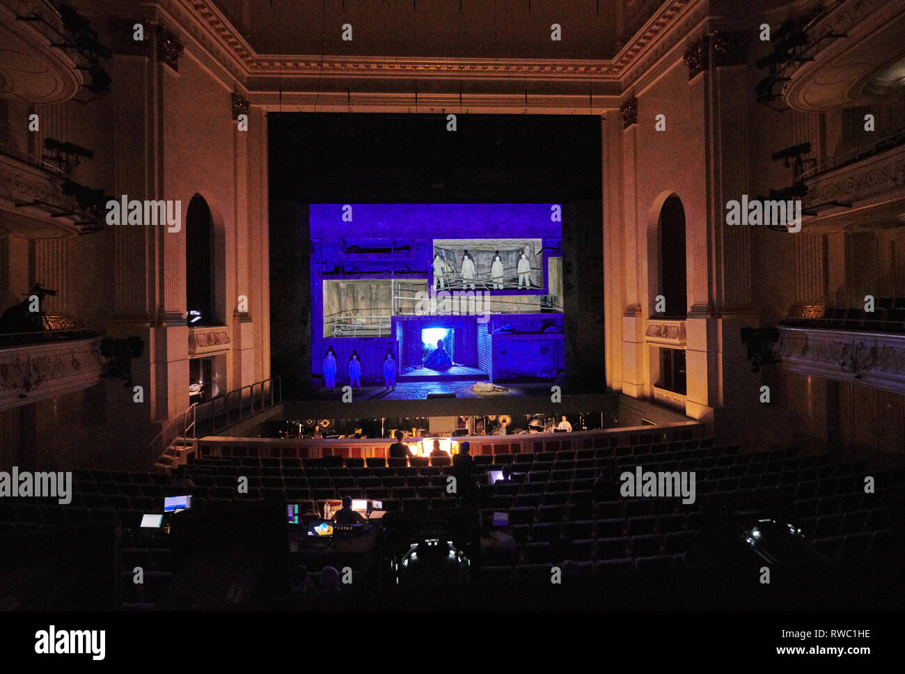 Stage design for the opera hi-res stock photography and images - Alamy