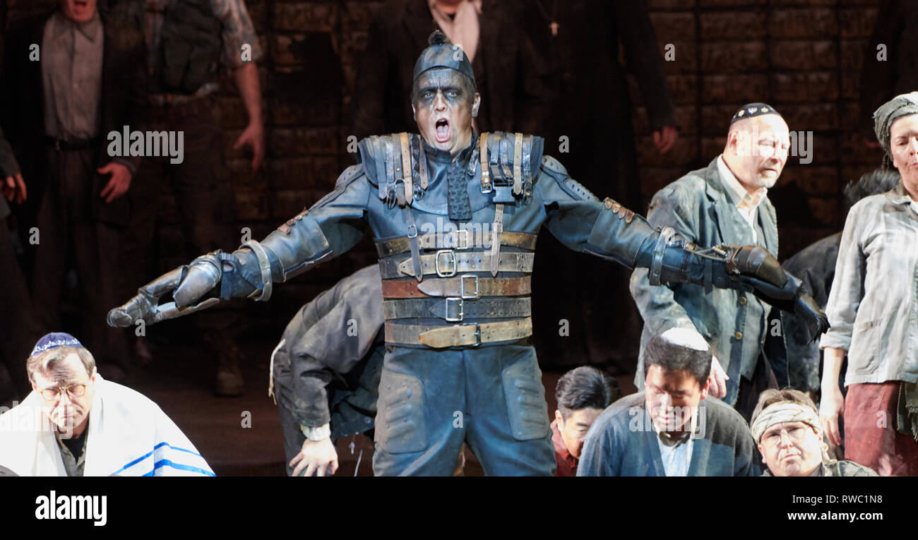 Berlin, Germany. 05th Mar, 2019. The Scorpion Man is played by the ...