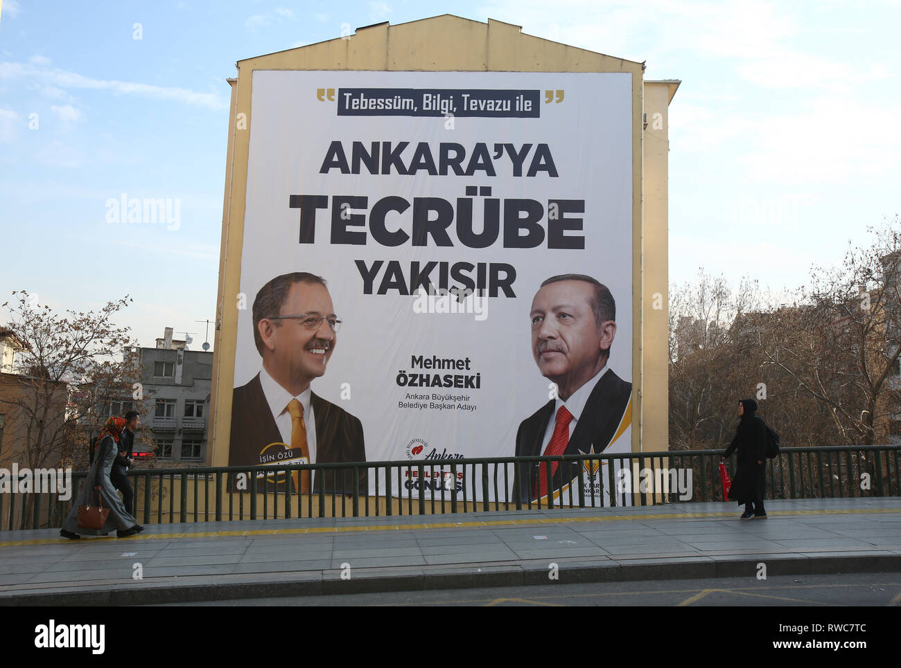 Poster posters mayoral election hi-res stock photography and images - Alamy
