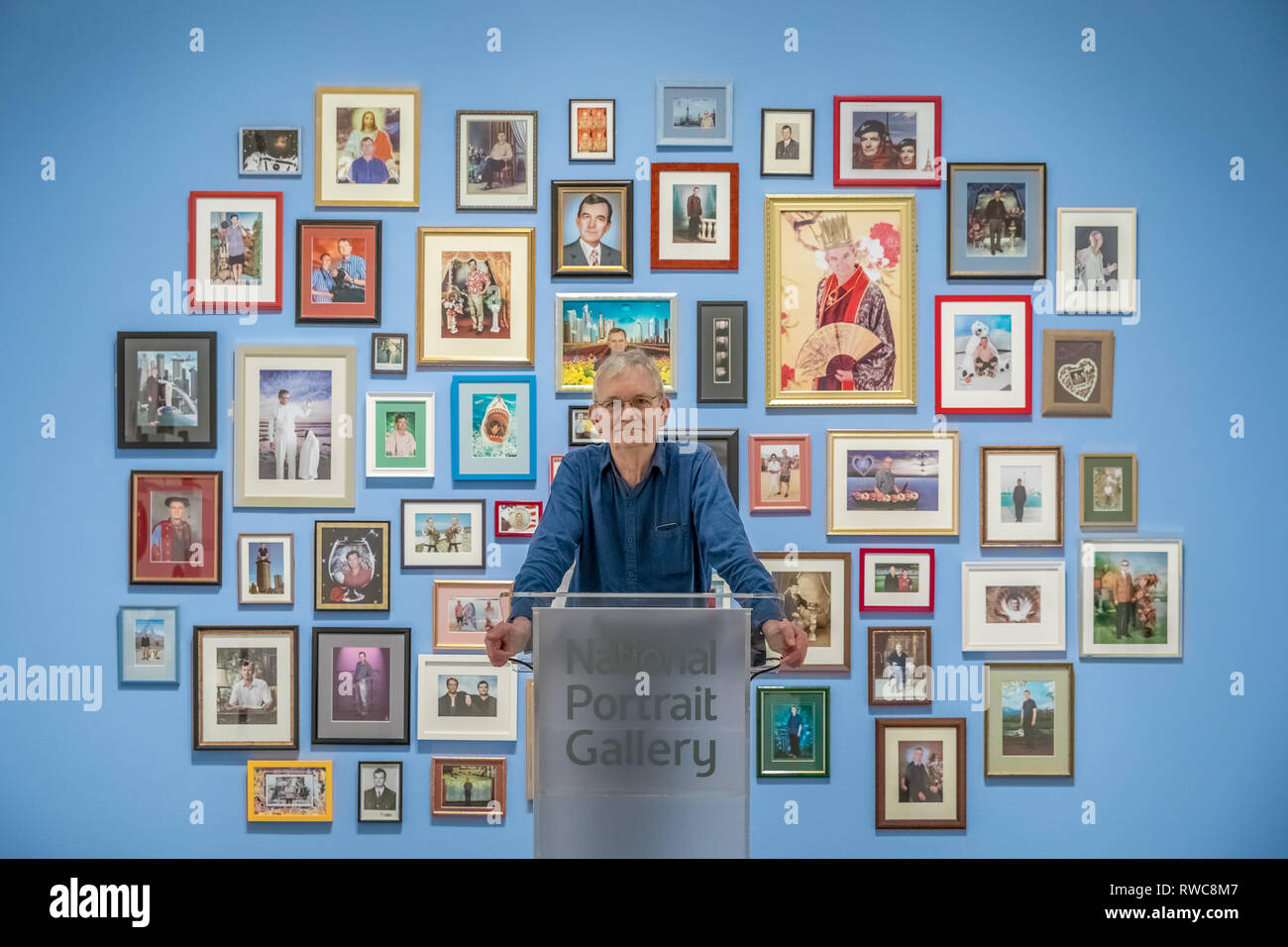 Martin parr british identity hi-res stock photography and images - Alamy