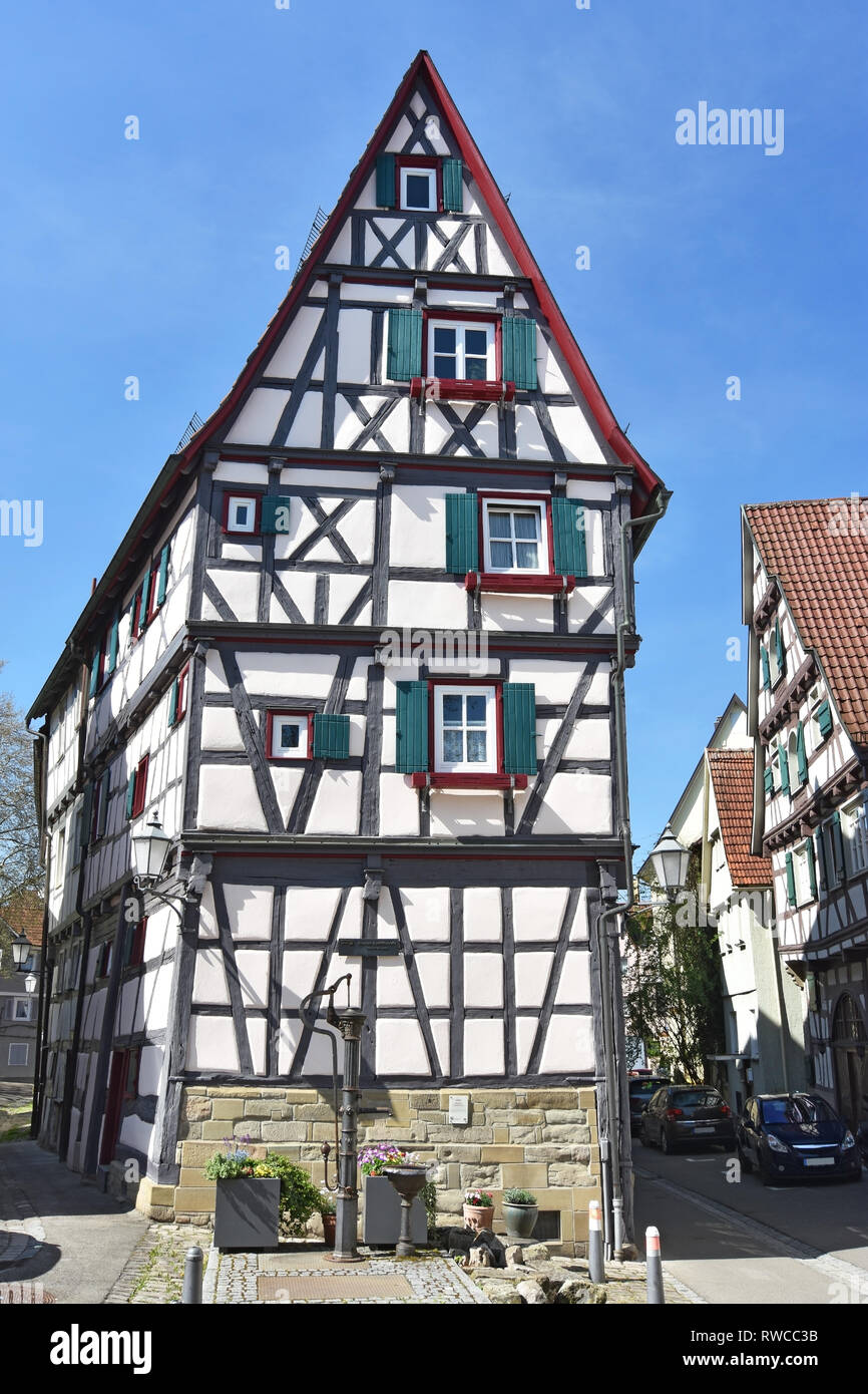 Half built house construction hi-res stock photography and images - Alamy