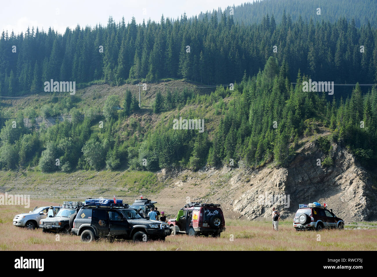 Lacul Vidra (Vidra Lake) on Lotru River by Transalpina road (DN67C) in ...
