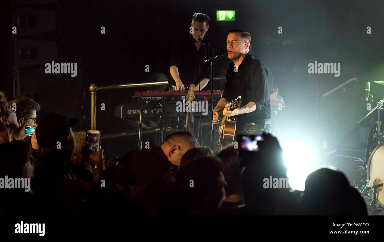 Bryan adams hi-res stock photography and images - Alamy