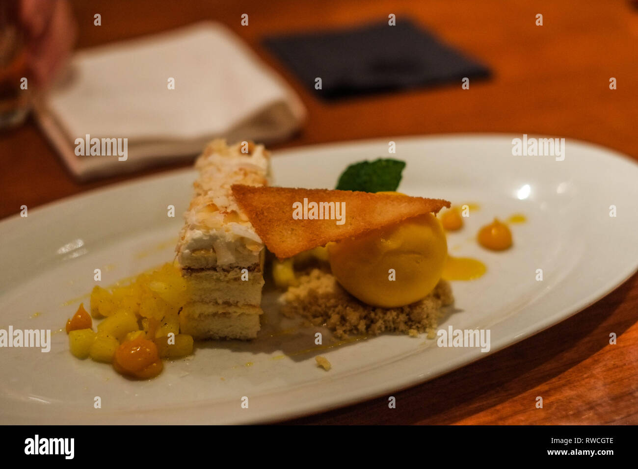 Posh food hi-res stock photography and images - Alamy